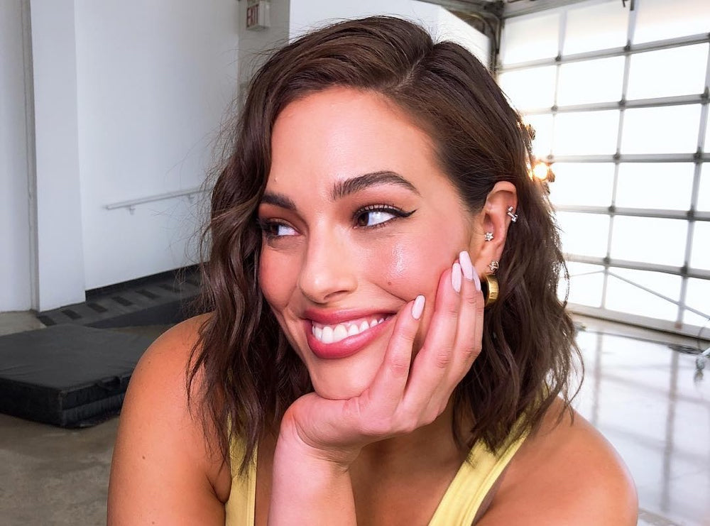 Ashley Graham’s Instagram Account Is A Whole Mood – I AM & CO